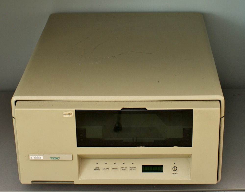 Μουσείο NOC DUTH - ΚΕΝΤΡΙΚΟΙ ΥΠΟΛΟΓΙΣΤΕΣ - UNIVAC 90/30